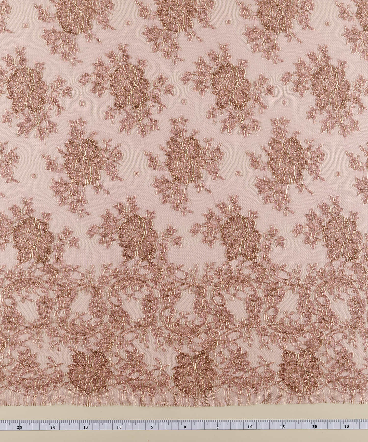 Rococo 130 cm | Lace & embroidery • Sophie Hallette